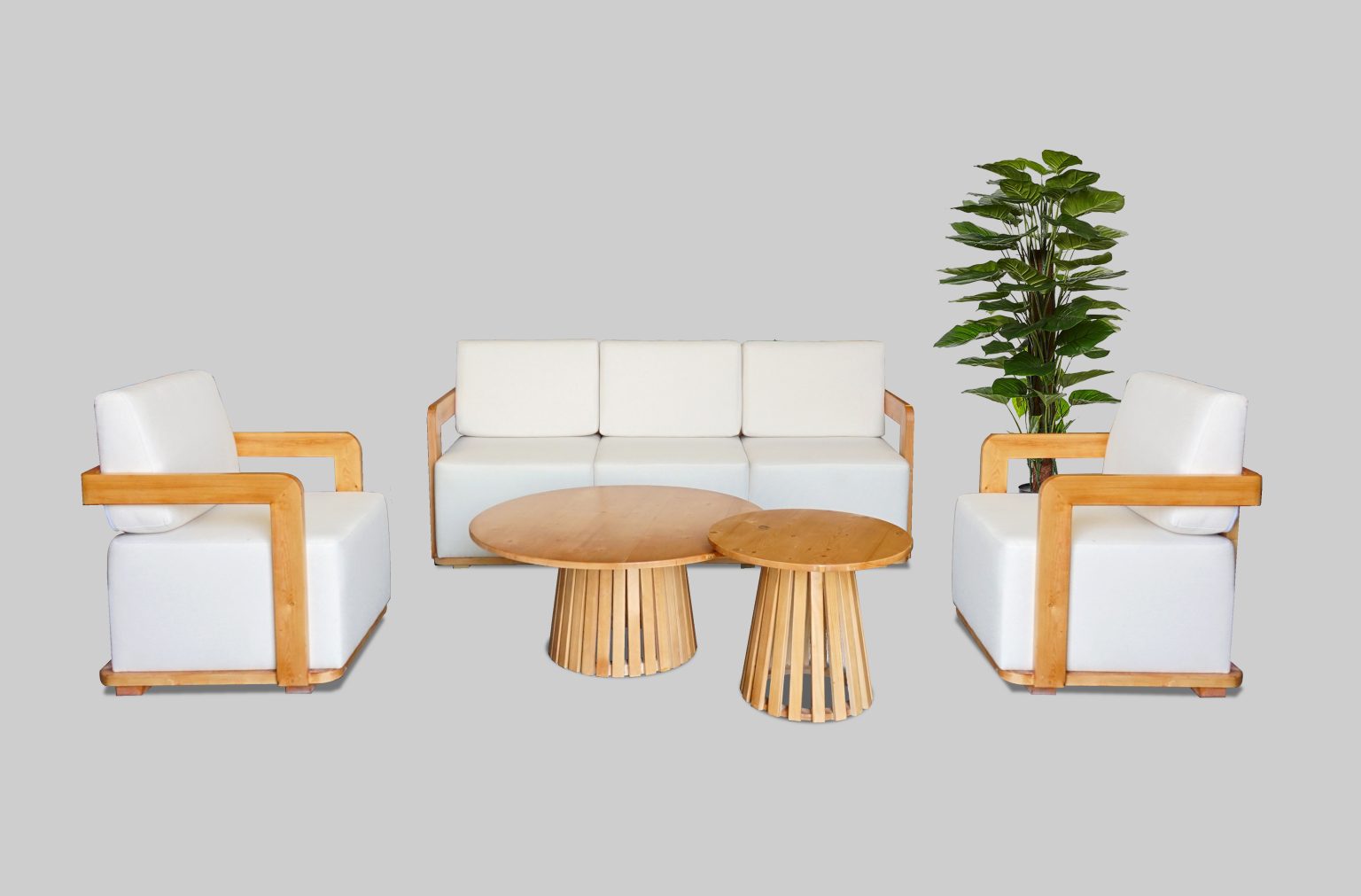 Round Rustic Coffee Table | Coffee Table | Areeka Event Rentals